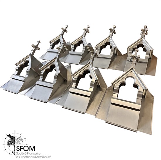 Conception et fabrication de lucarnes en zinc et plomb par SFOM